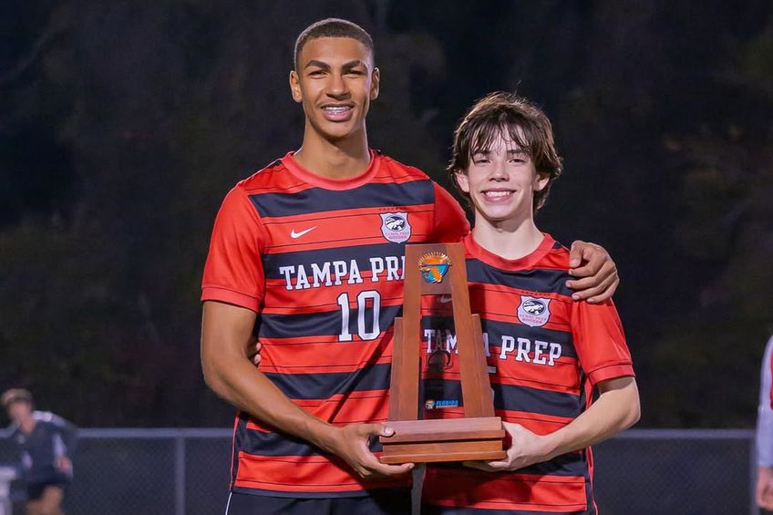 Cine este Luka Zujovic, fotbalistul aflat în probe la Dinamo ...